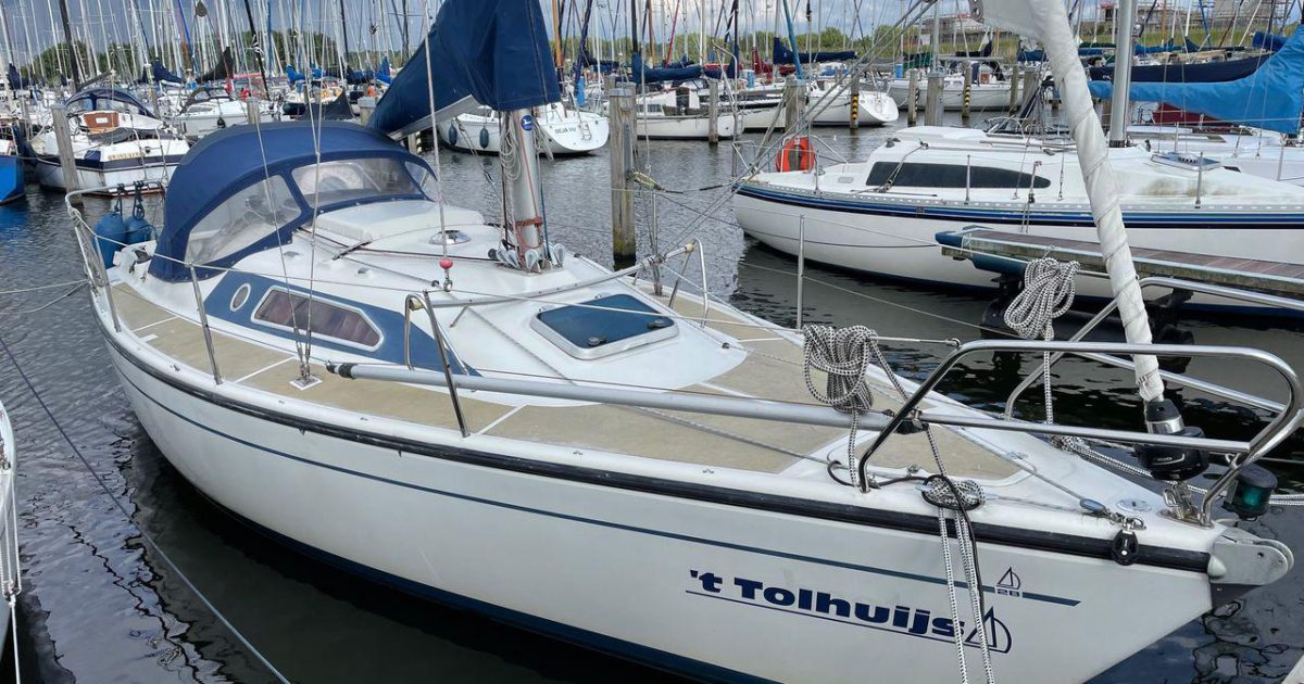 Dehler 28 rental (Z017) | Ownship.nl